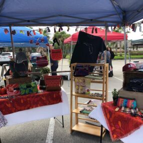 Craft Fair Display: 9 Easy Tips to set up a Beautiful Booth